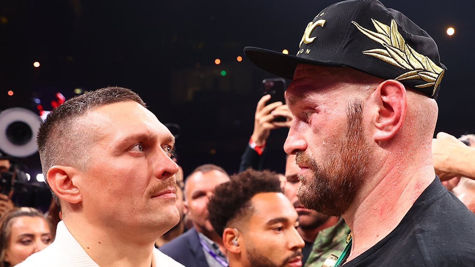 "Is Francis' boxing impressive? Yeah." Usyk on his initial impressions ...